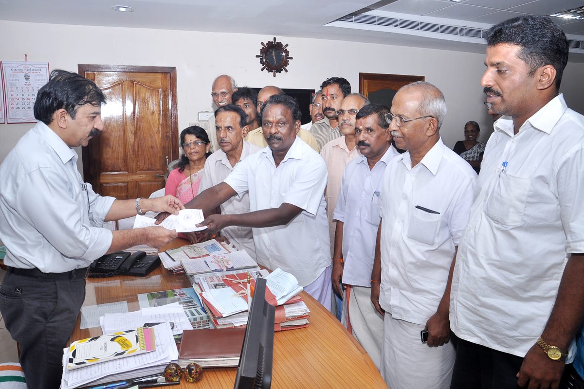 Nation-wide Protest held by VHP against arresting Sants & banning ...