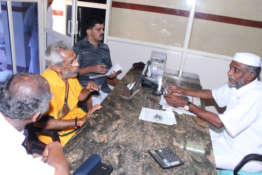 Muslims welcome RSS Pracharak’s Bharat Parikrama Yatra at Netoor ...